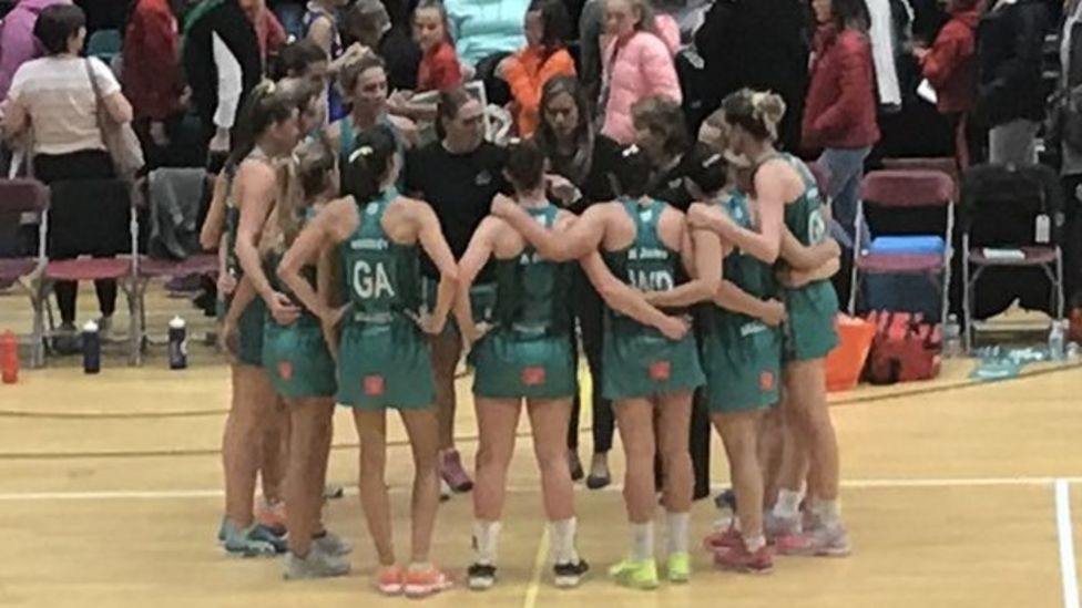 Netball Superleague: Celtic Dragons 38-78 Manchester Thunder - BBC Sport