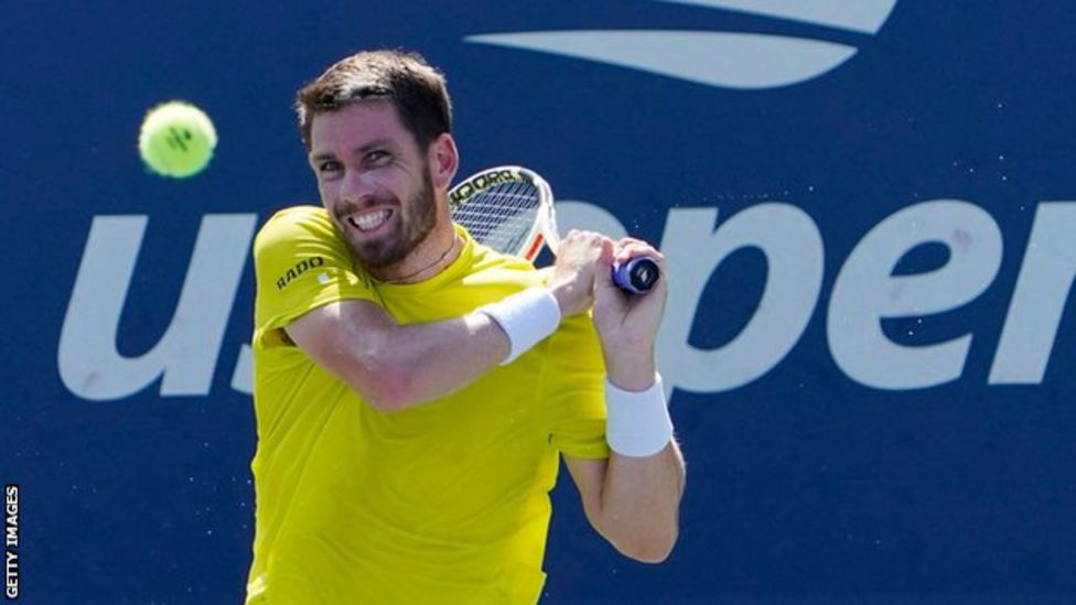 US Open: Cameron Norrie through in New York, Dan Evans out - BBC Sport