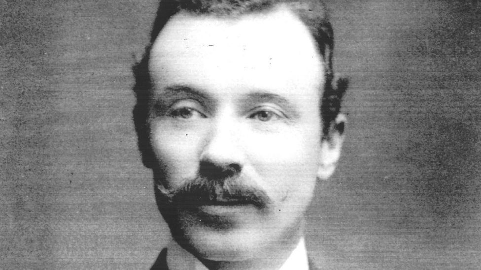 Explorer Joseph Thomson from Penpont honoured by the Maasai - BBC News