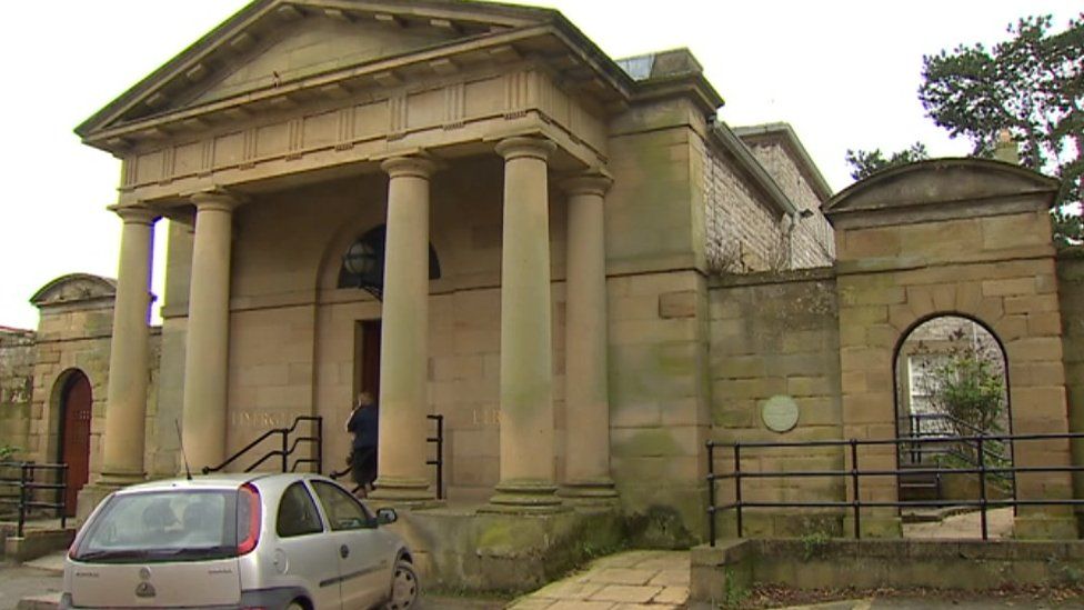 Historic Ruthin building could become community hub - BBC News