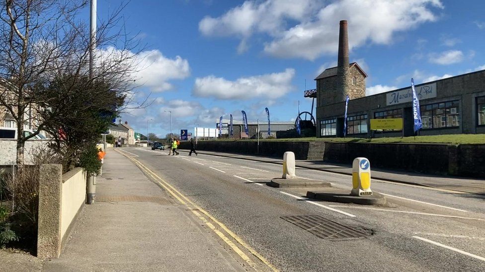 Boy, 12, dies after being hit by van in Pool, Cornwall - BBC News