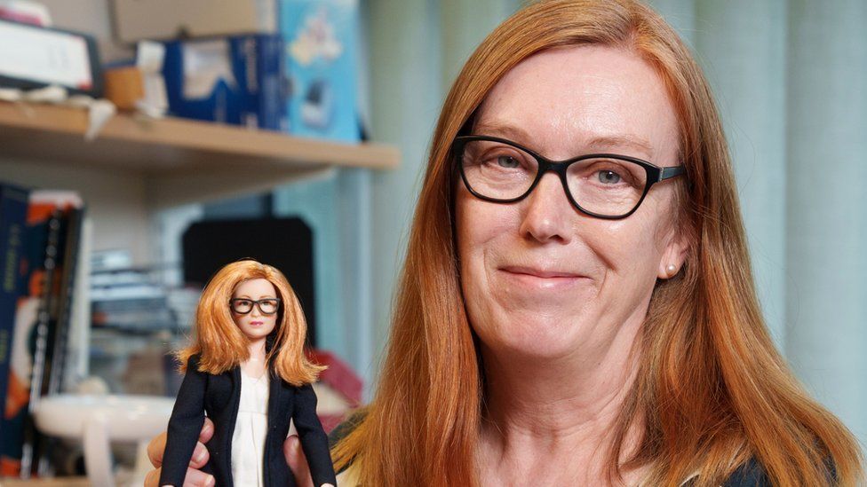 Covid vaccine scientist given her own Barbie - BBC Newsround