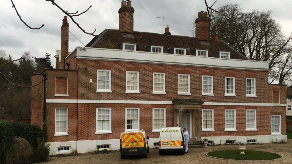 Sible Hedingham shooting: Defendant joined raid after being 'threatened' - BBC News