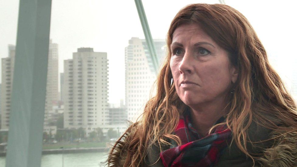 Flight MH17: 'Who killed my uncle Glenn Thomas?' asks nephew - BBC News