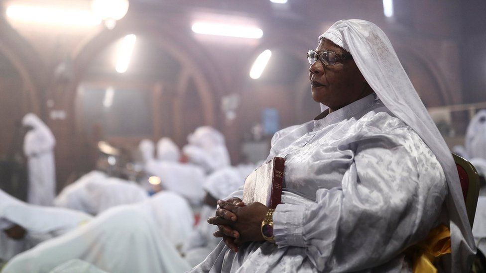 In pictures: The African Christian congregations of London - BBC News