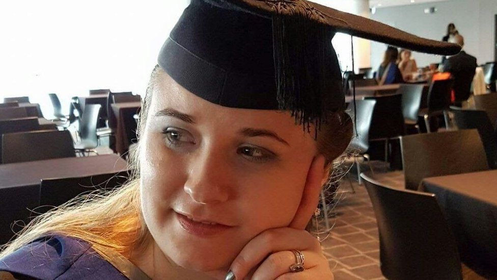 Lucian Stinci jailed for life for hammer murder - BBC News