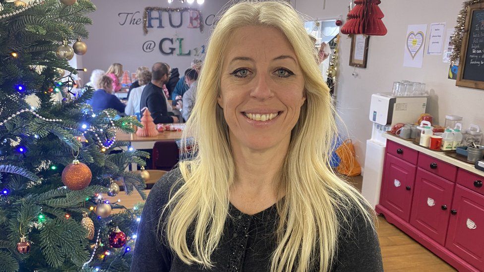 Gloucestershire poverty charities in £100,000 appeal - BBC News