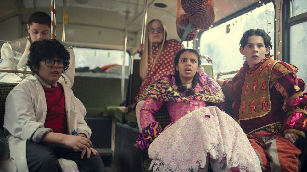 The Last Bus: We want your questions for the cast - BBC Newsround