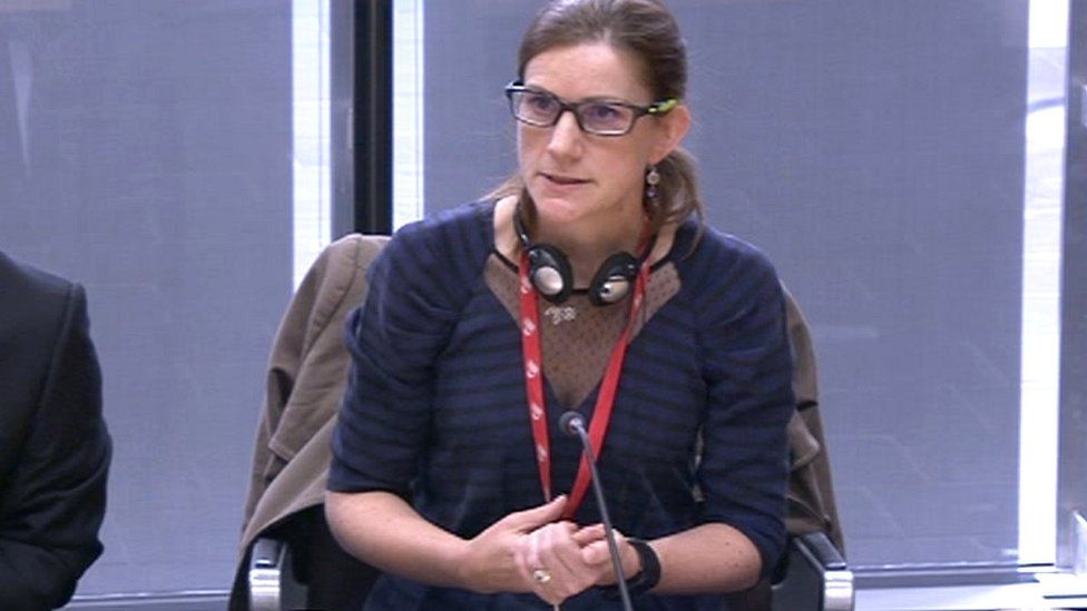 'Changed mood' on news worries Trinity Mirror editor - BBC News