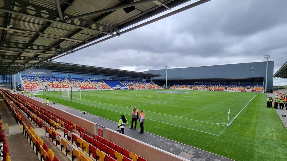 David Webb: York City sack boss after just two months in charge - BBC Sport
