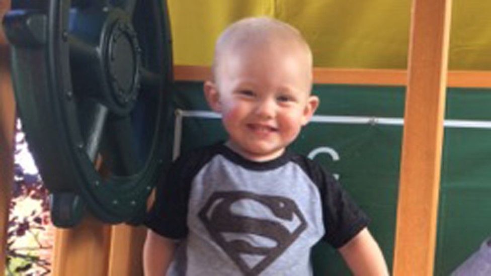 Mum's tribute to car park death toddler Jackson Yates - BBC News