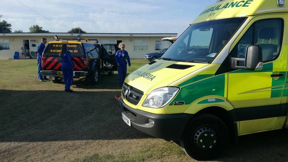 Pakefield cliff fall woman 'was under influence of alcohol' - BBC News