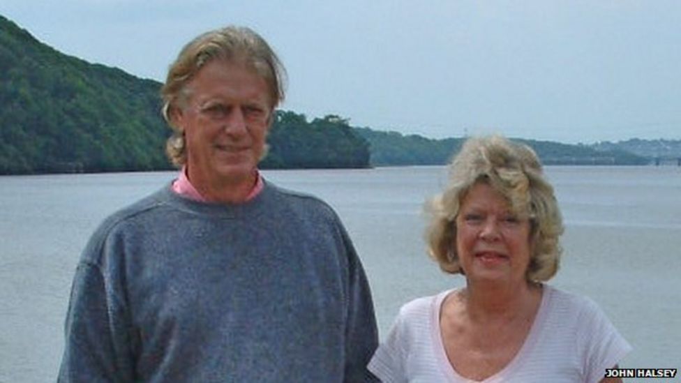 Philip Walwyn: Trans-Atlantic yachtsman dies 'on last voyage' - BBC News