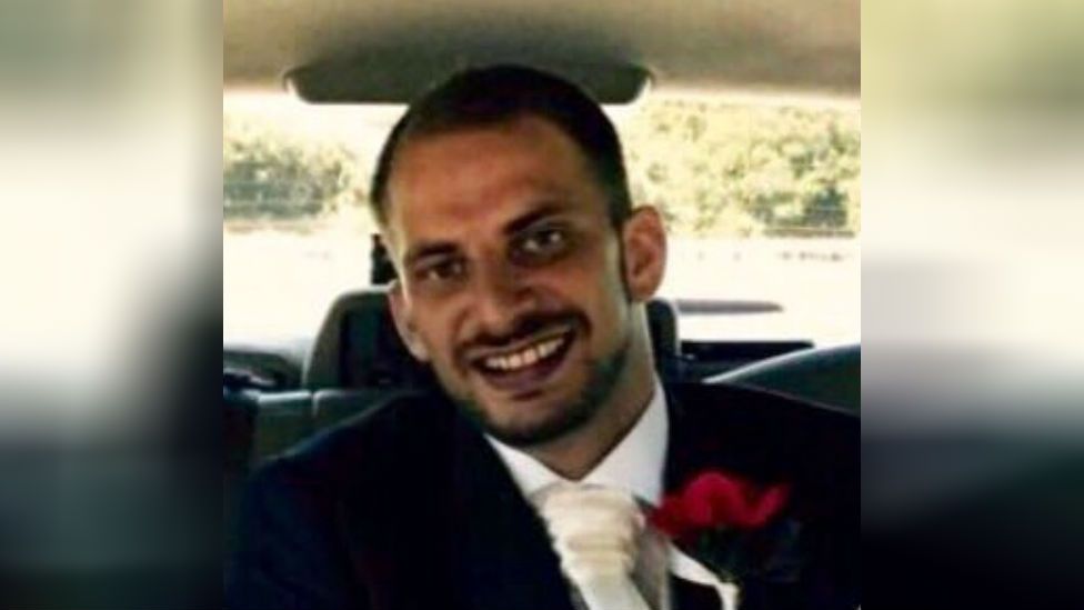 Carl Maynard's family 'shocked' over police station drugs death - BBC News