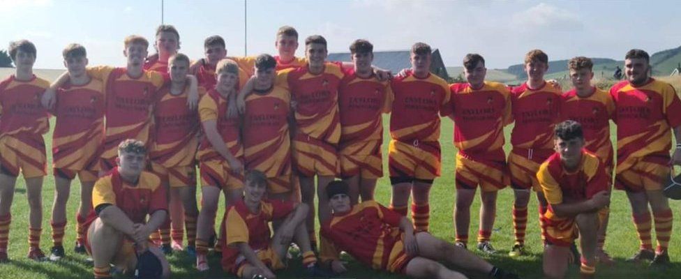 Logan Luker: Tributes after Penygraig rugby player, 17, dies - BBC News
