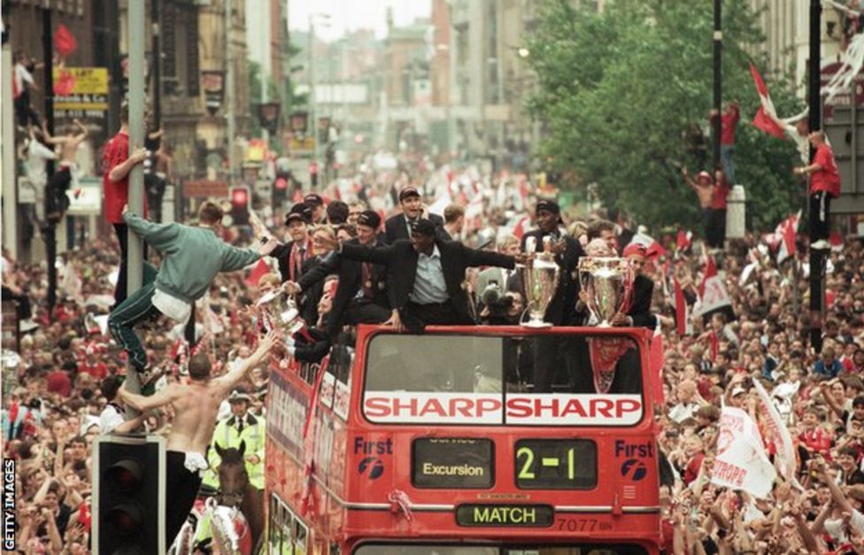 Man Utd 1999 Treble: Near misses, determination & 'pure luck' - BBC Sport