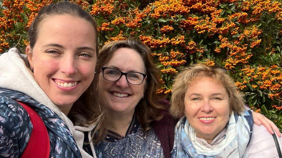 Ukraine: Medic Kateryna tells of mercy trips to help wounded - BBC News