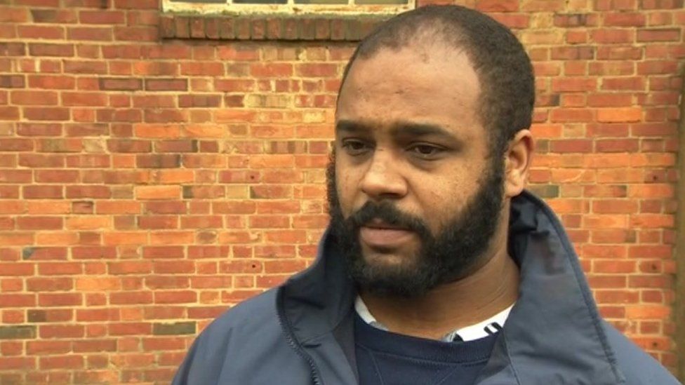 Isle of Wight ferry company Scoot makes staff redundant - BBC News