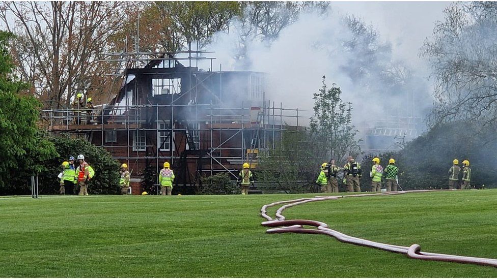 Newtown Common school fire destroys boarding house roof - BBC News