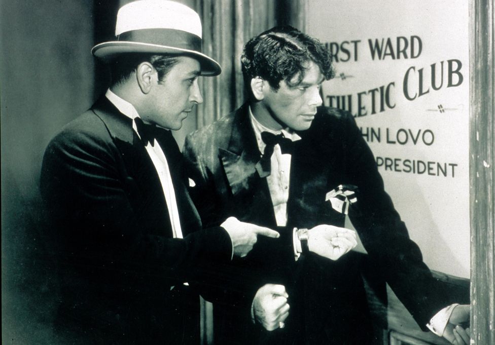 A fascination with gangsters - BBC News