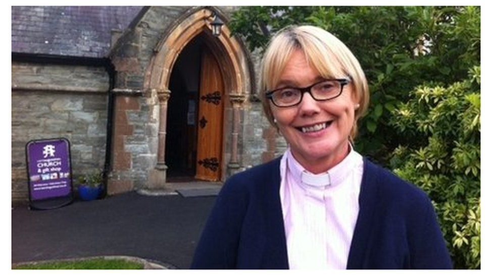 Church of Ireland's ruling body set for historic meeting - BBC News