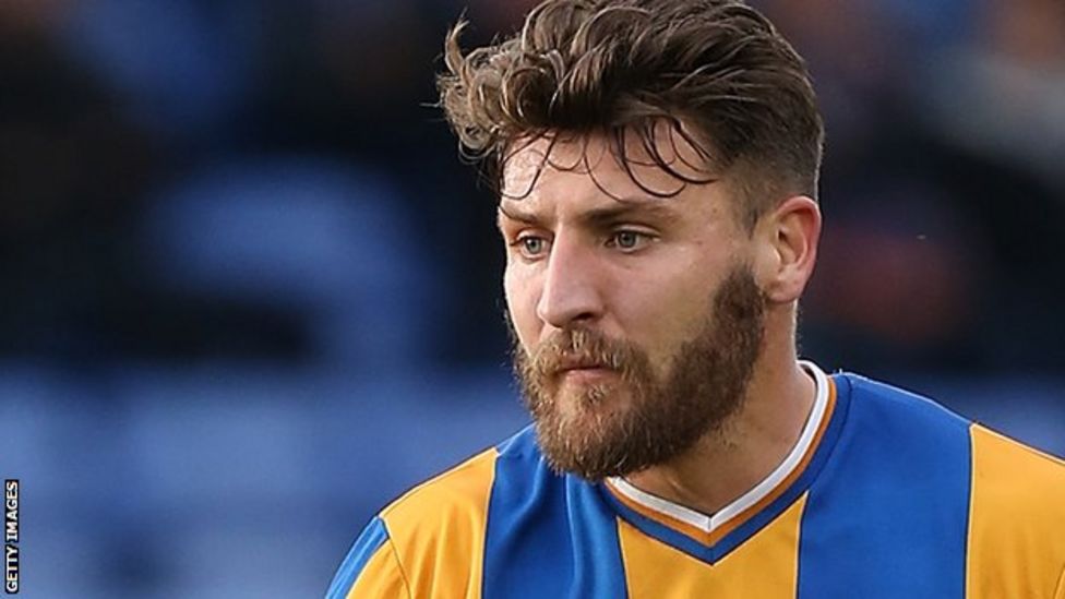 Gary Deegan: Cambridge United sign Shrewsbury Town midfielder - BBC Sport