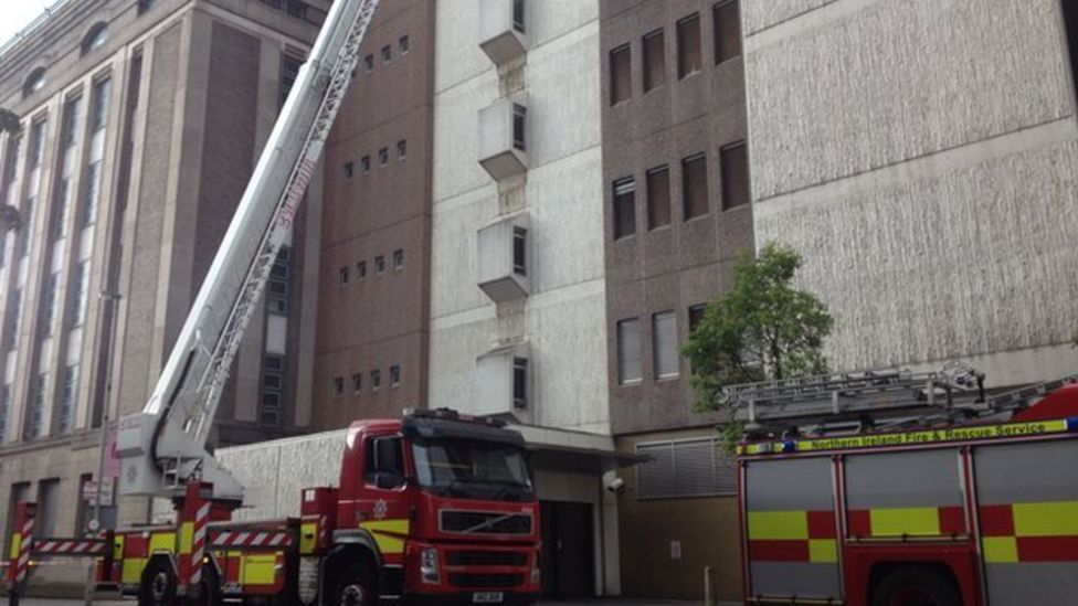 BT fire: 'Internet problems' following blaze at Belfast building - BBC News