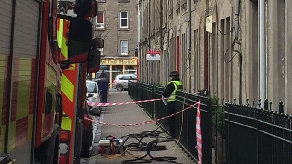 Evelyn McCabe and Steven Bown killed in Dundee fire - BBC News