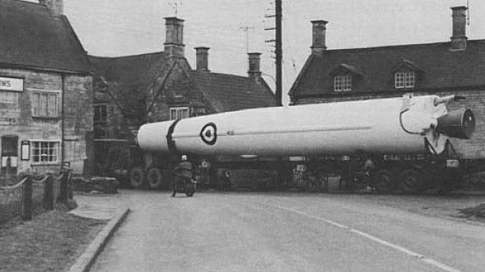 Plans for 3,000 homes at former nuclear missile site - BBC News