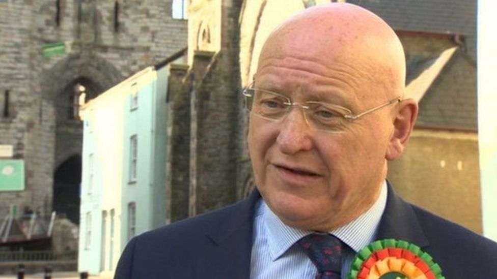 AS Arfon, Hywel Williams ddim yn sefyll yn yr etholiad nesaf - BBC ...