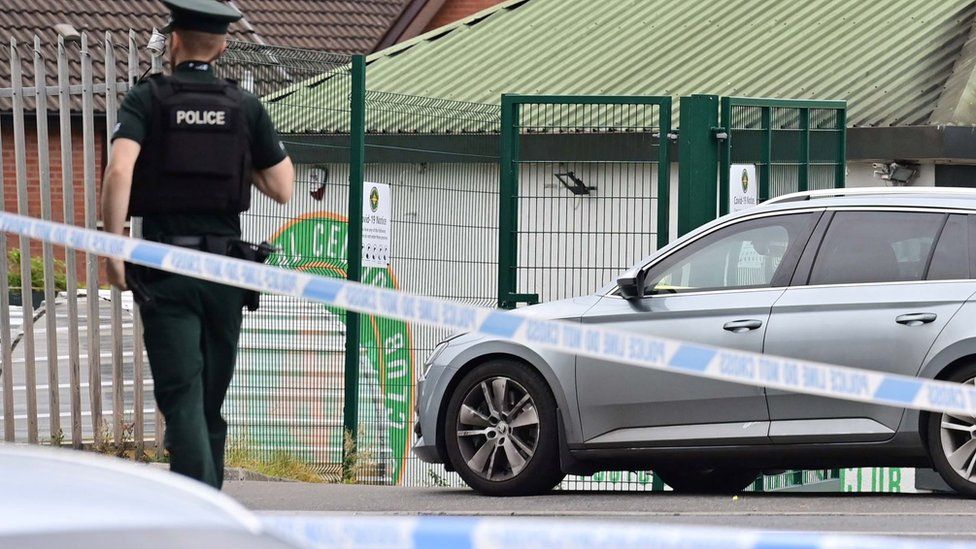 Sean Fox murder: CCTV of suspects at scene of 'ruthless execution ...