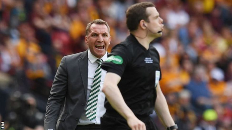 Referee Douglas Ross not convinced by full-time switch - BBC Sport
