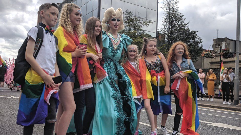 Thousands take to streets for Belfast Pride parade - BBC News