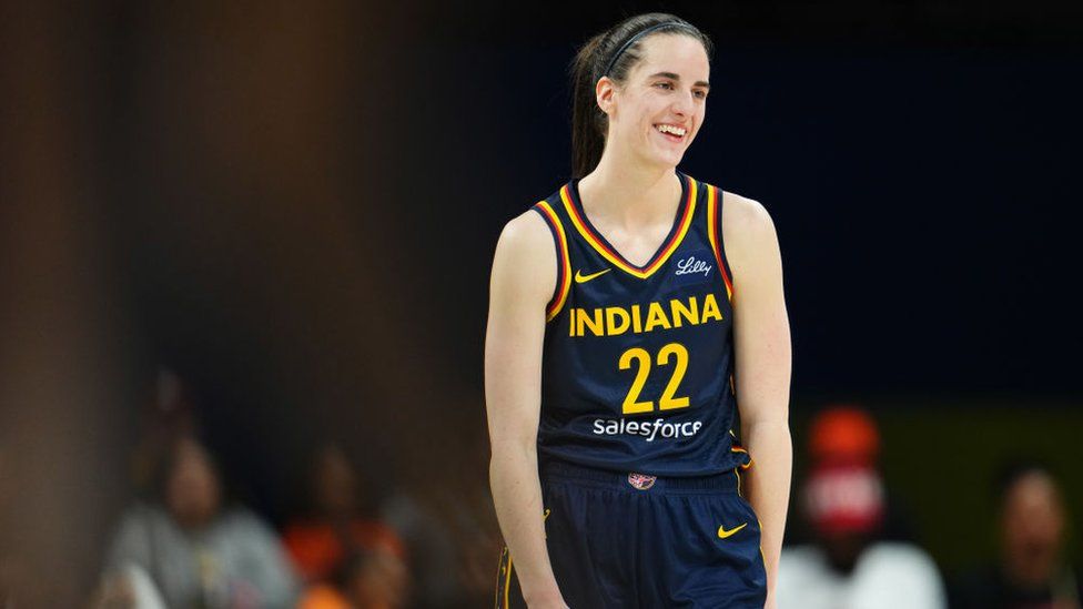 Caitlin Clark plays at Indiana Fever's home opener - BBC News