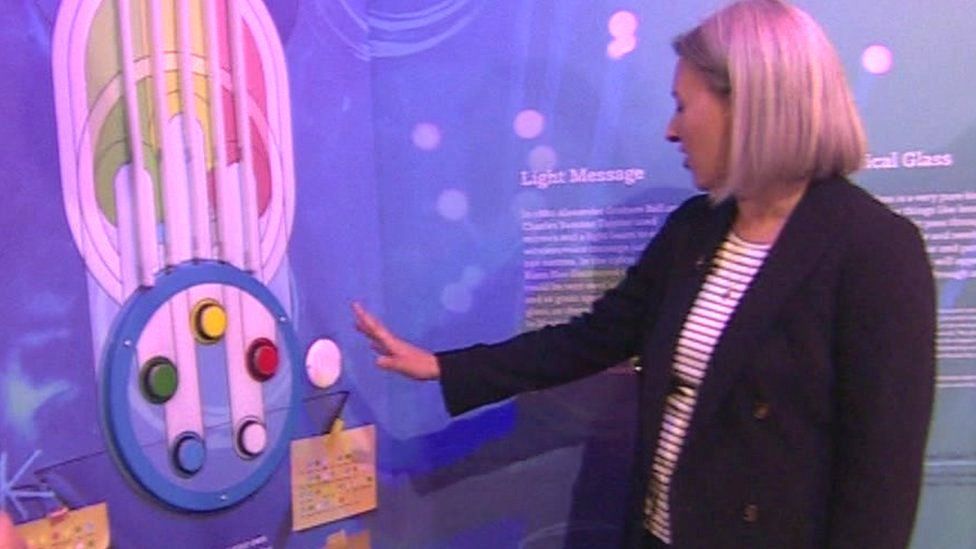 St Helens' The World of Glass reopens after £1m refurbishment - BBC News