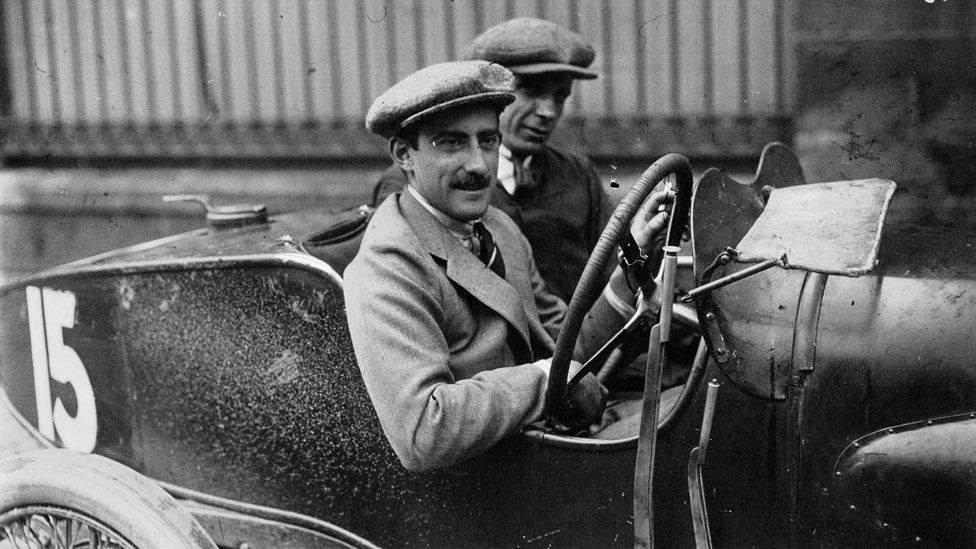 Halloween: Meet England's most interesting ghosts - BBC News