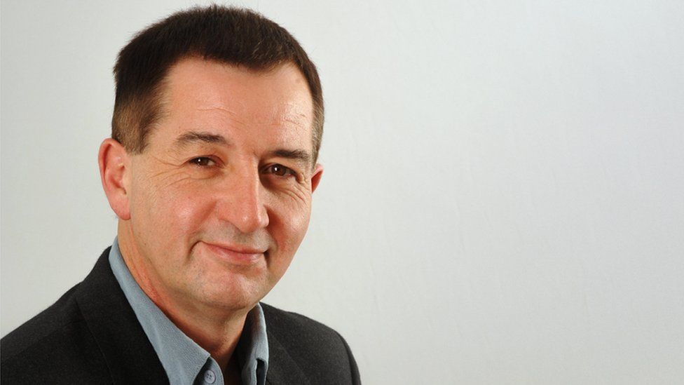 Mei Jones: 'Perfformiwr egnïol ac awdur dyfeisgar' - BBC Cymru Fyw