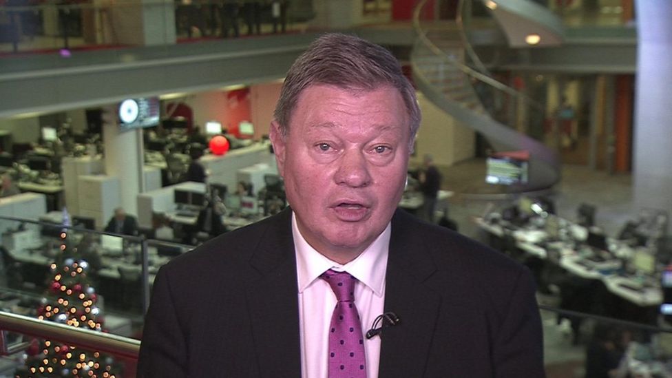 Hundreds of cases dropped over evidence disclosure failings - BBC News