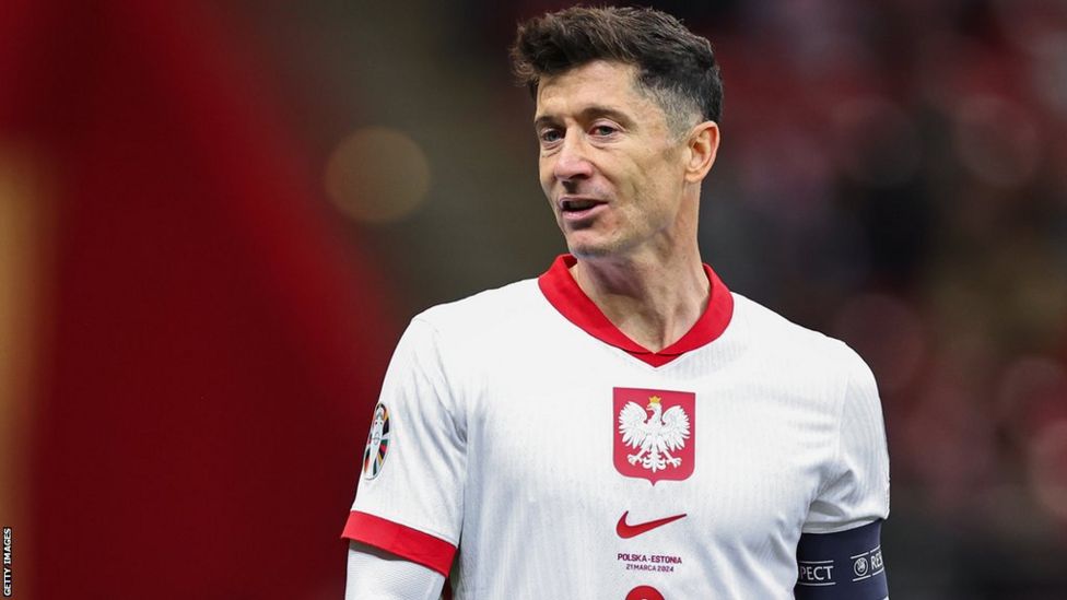 Lewandowski 'anger' and Moldova 'humiliation' - Poland's route to Wales ...