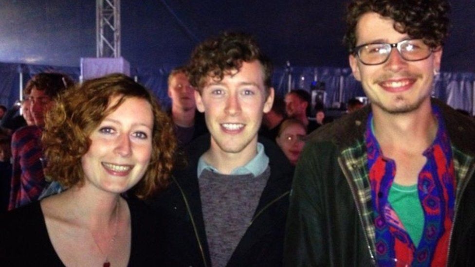 Ateb y Galw: Yr actor Meilir Rhys Williams - BBC Cymru Fyw