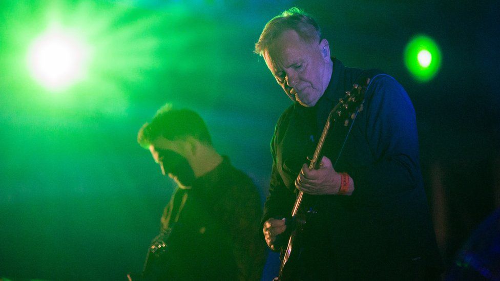 Ex-New Order star Peter Hook sues bandmates - BBC News