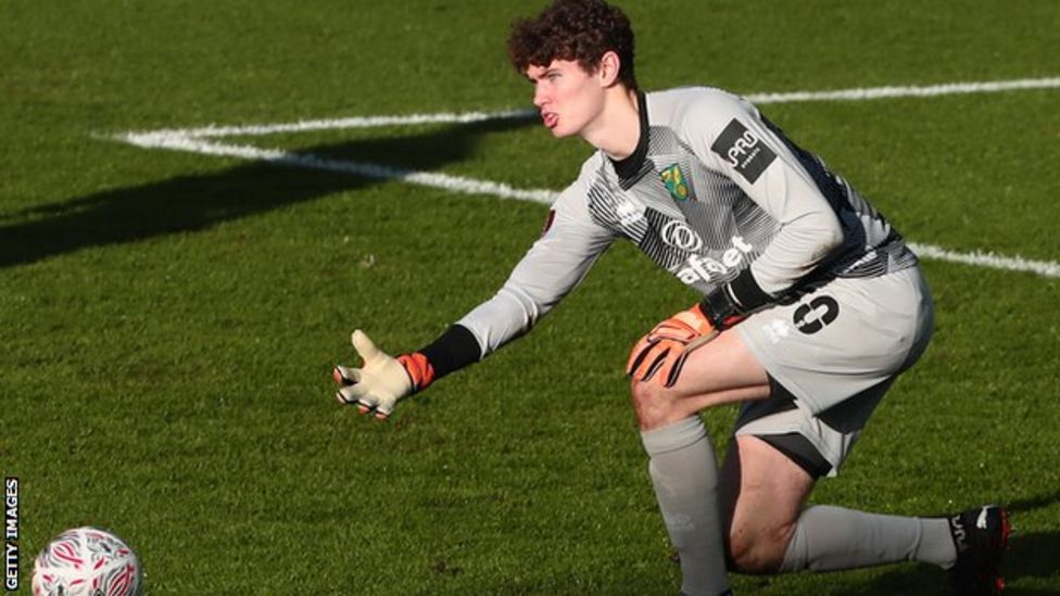 Livingston: Norwich keeper Daniel Barden signs on loan - BBC Sport