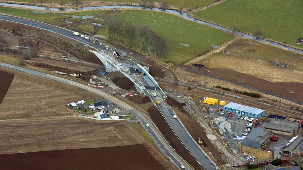 New bridge on A96 near Pitcaple to open to traffic - BBC News