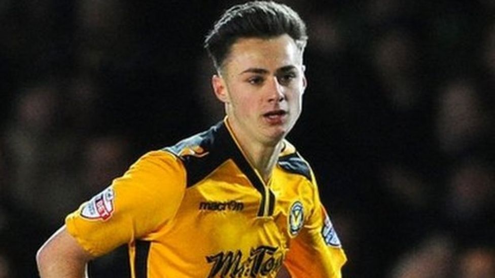 Wolves: Dave Edwards and Michal Zyro face injury lay-offs - BBC Sport