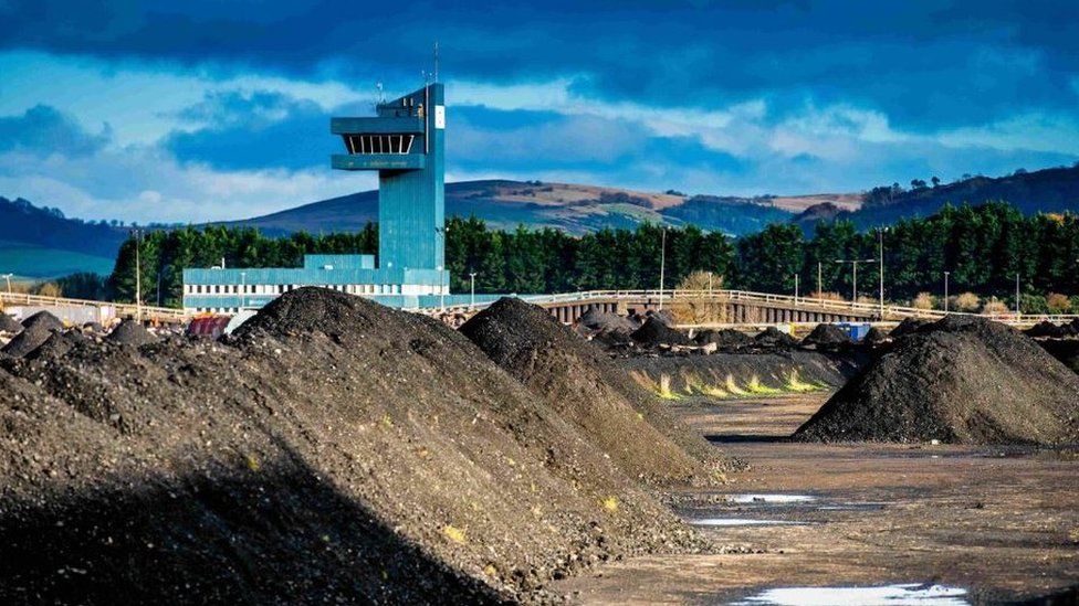 Hunterston port 'masterplan' revealed promising £140m boost - BBC News