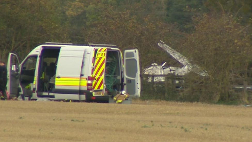 Two killed in light plane crash near Beverley Airfield - BBC News