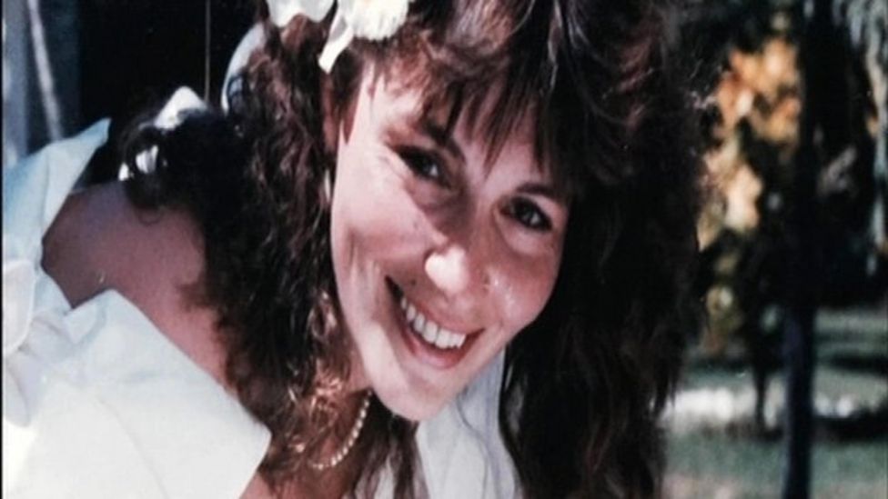 Philip McMurray to take legal action over wife Colleen's murder - BBC News