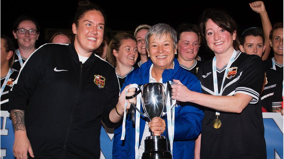 Women's football edging out in east Belfast - BBC News