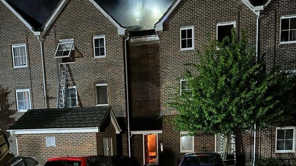 Gosport: Four taken to hospital after suspicious fire at block of flats ...