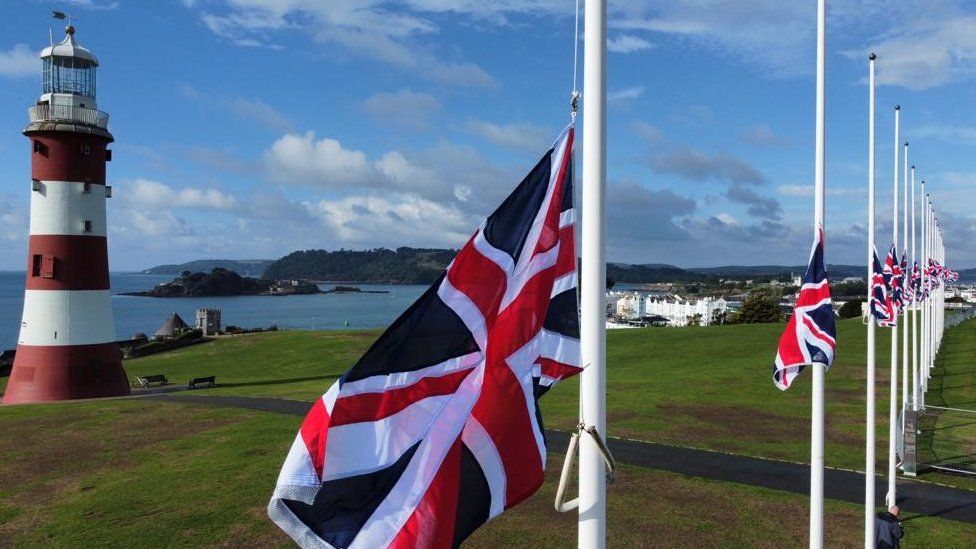 King Charles III: More proclamations made in Cornwall towns - BBC News